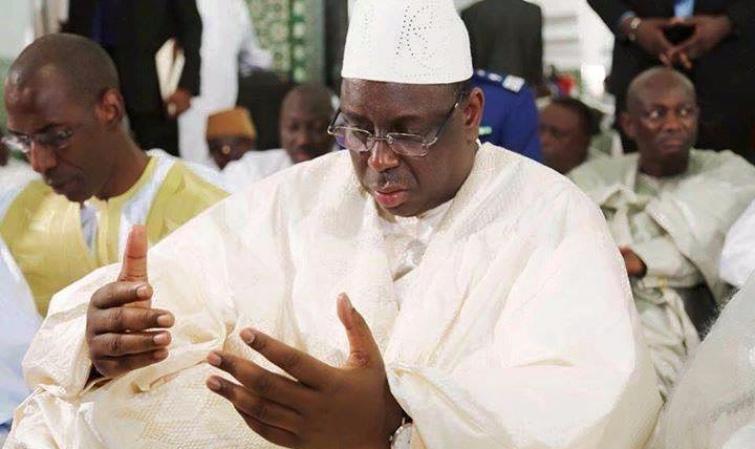 Macky Sall rend hommage à Mamadou Moustapha Ba - Xibaaru
