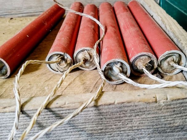 Bakel : 200 explosifs et 80 détonateurs interceptés par la Gendarmerie ...