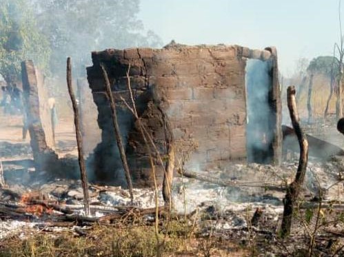 L’explosion d’une batterie de téléphone a provoqué des dégâts ...