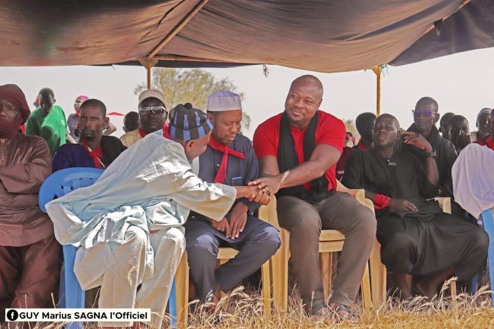 Guy aux côtés des populations de Mbane pour lutter contre la spoliation ...