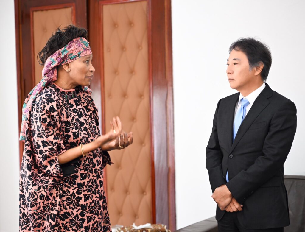 Aissata Tall Sall prépare la visite de Macky Sall au Japon - Xibaaru