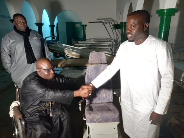 Mbacké : Mamadou Badiane offre du matériel médical de plus de 300 millions - Xibaaru