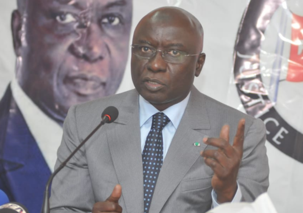 Biguine Guèye à Idrissa Seck : "Il est grand temps que vous vous leviez ...